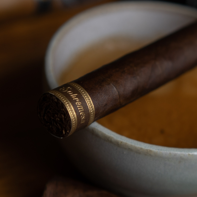 Sobremesa Corona Grande Review - Fine Tobacco NYC