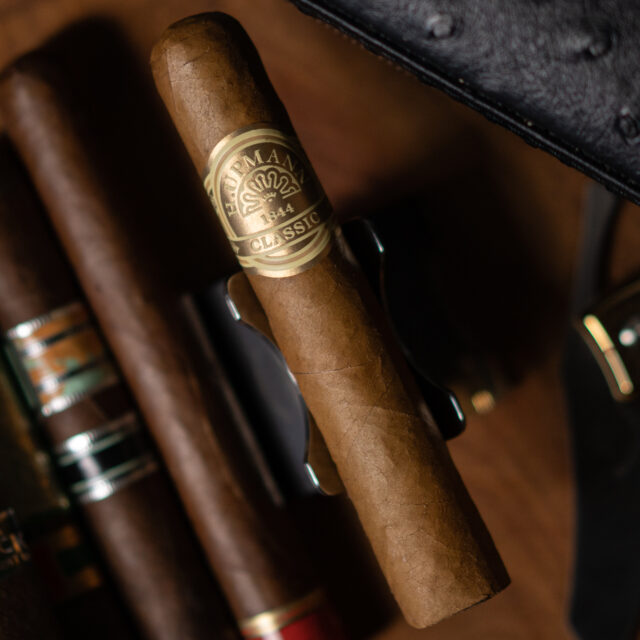 Blind Review: H. Upmann Classic 1844 Robusto - Fine Tobacco NYC